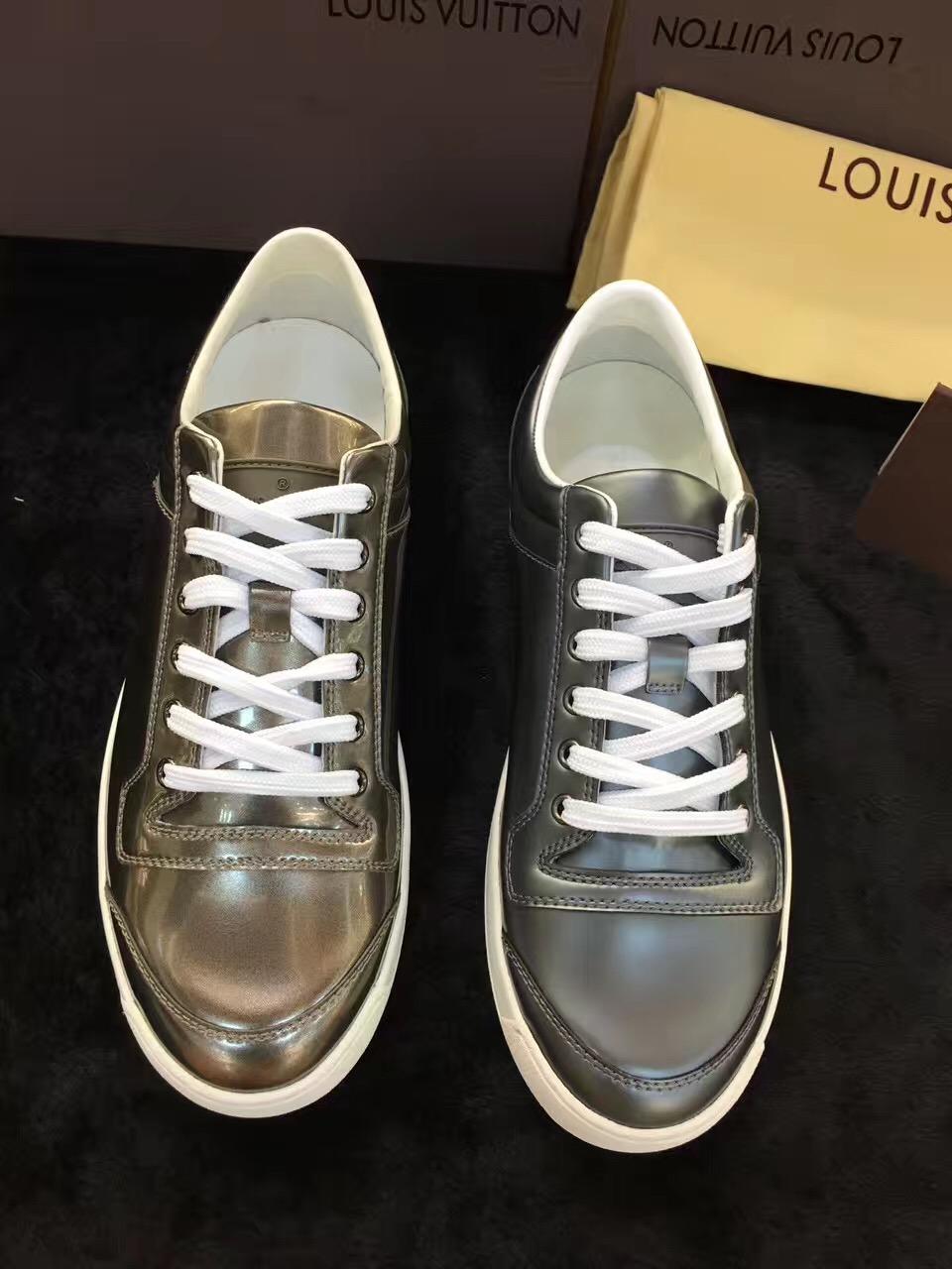 SIZE 39 : 250~255 40 : 260~265 41 : 265~270 42 : 270~275 43 : 275~280 댓글보다는 ... : ★유통의신★ ( 명품,여성 ...