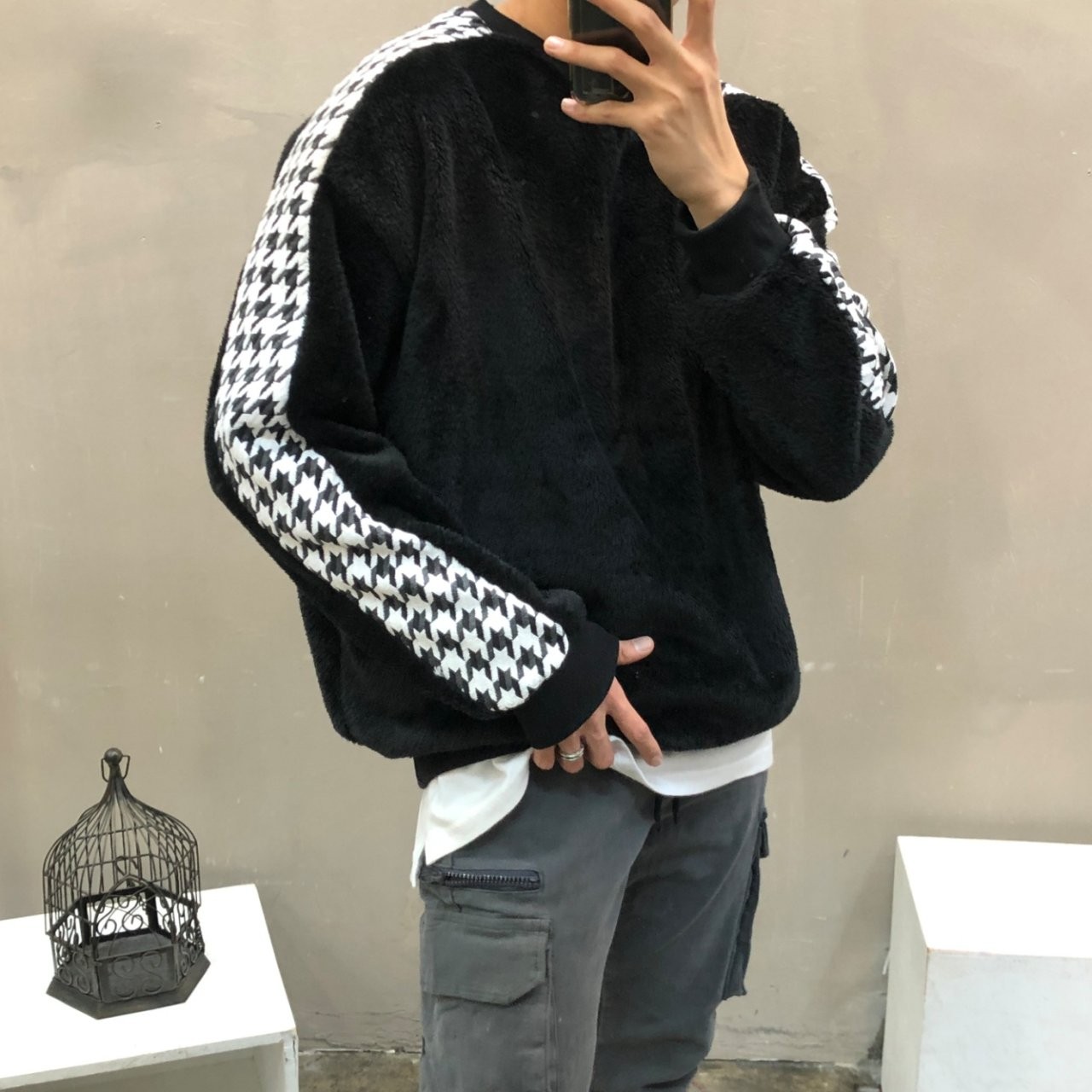 2021 F/W ☆☆ 체크 배색 밍크 양털 맨투맨 2 Colors / 블랙, 화이트 1 Size ☆☆ 53.000원(무료배송 ...