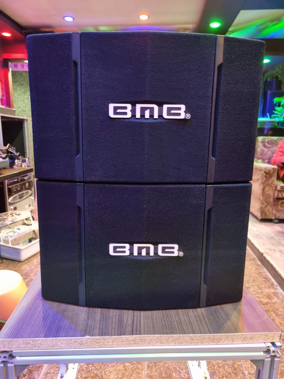 BMB.8인치스피커1조 통당300W.싸운드굿 12만 E.W.CDP- 1000 CD.데크.USB 15만 판매완료 01056264416직거래... : 무대조명&악기나라 | BAND