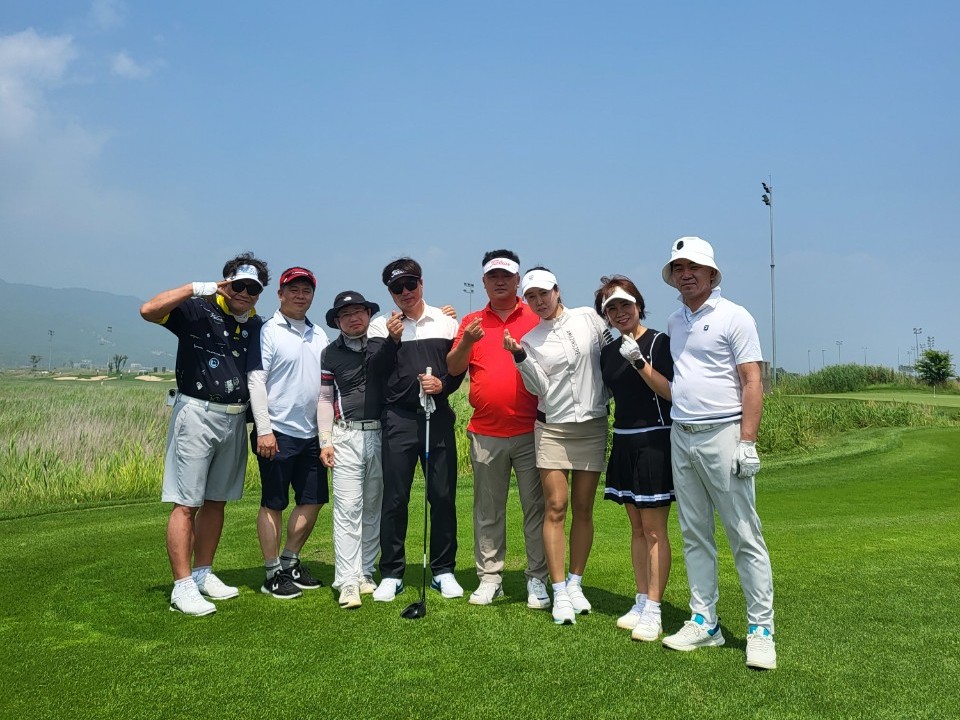 어메이징 골프4050 | BAND