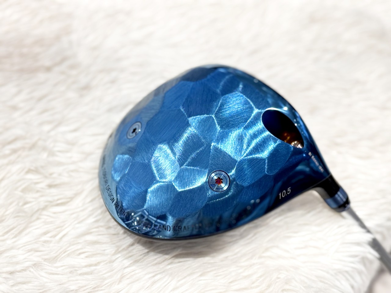 예술적인 디자인! 이토보리 2세대 한정판 블루 드라이버 . . . . . . . 정품 이토보리 블루 한정판 드라이버 입니다. 영롱하게 빛... : TNT GOLF | BAND