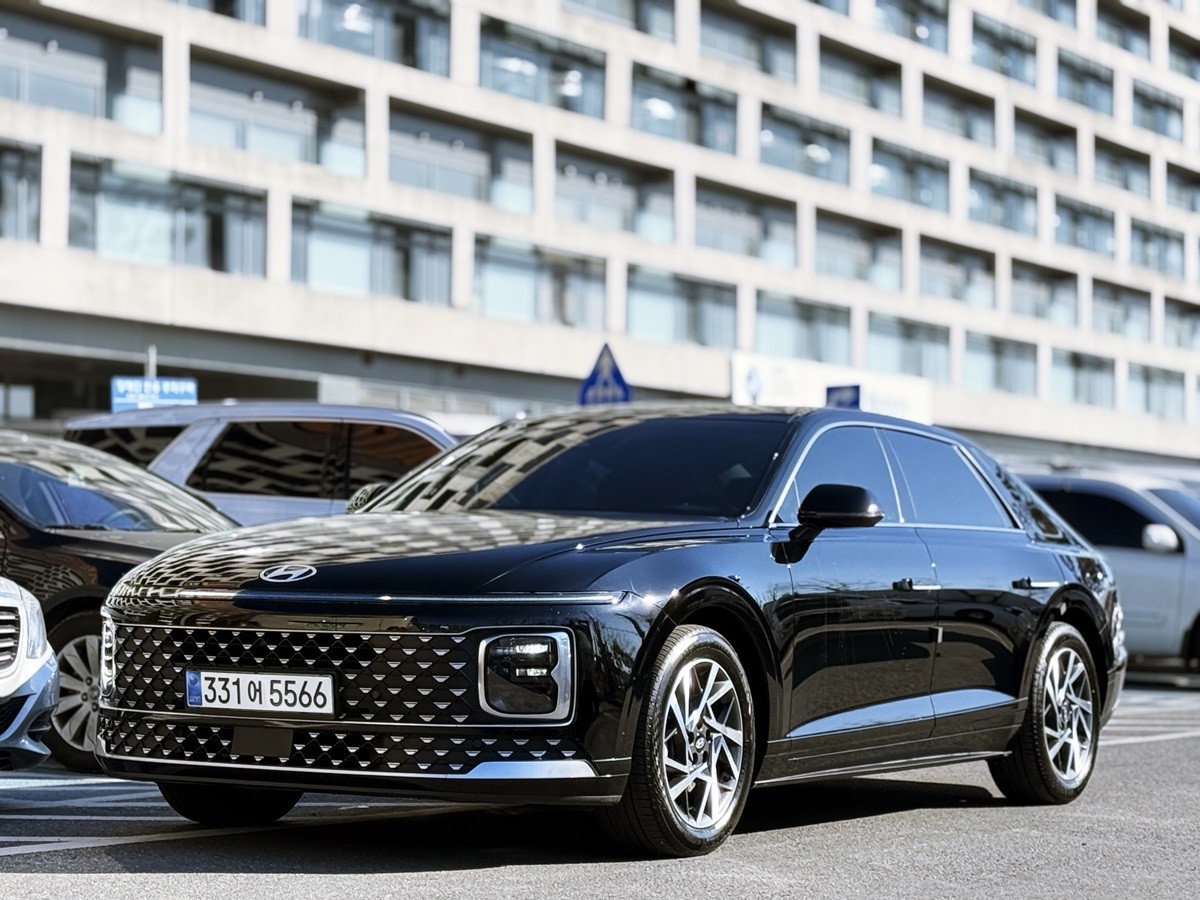 차량번호 : 331어 5566 차명 : 그랜저 GN7 등급 : 가솔린 2.5 2WD 프리미엄 색상 : 검정색 연식 : 2023년 2월 주... : 대전중고차 아재! 중고차 ...